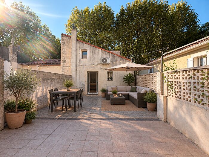Maison 4 pièces à vendre à Arles, Trébon