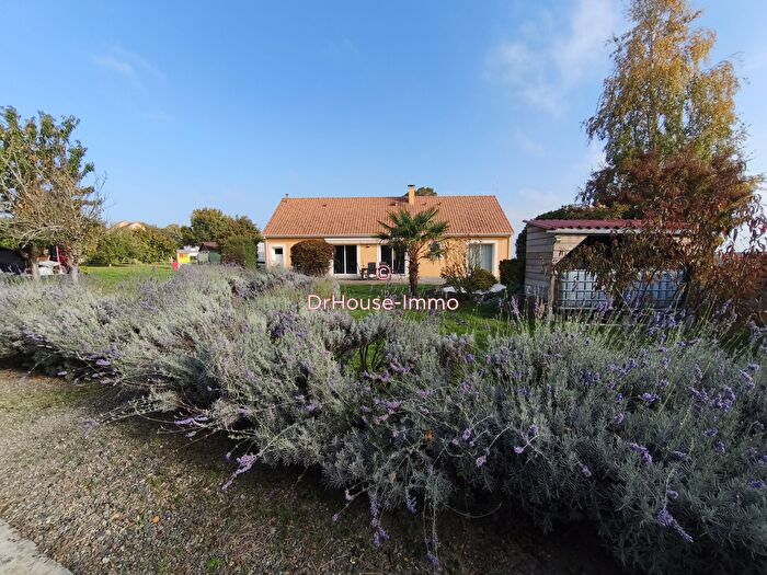 Maison à vendre - Pontvallain - 6 pièces - 4 chambres