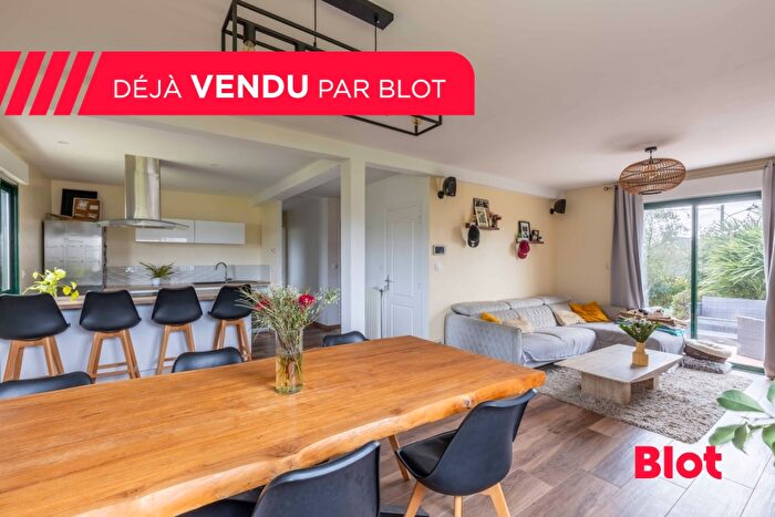 Maison à vendre - Pleumeleuc - 5 pièces - 3 chambres