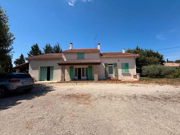Campagne, Sénas - Maison 4 pièces à louer