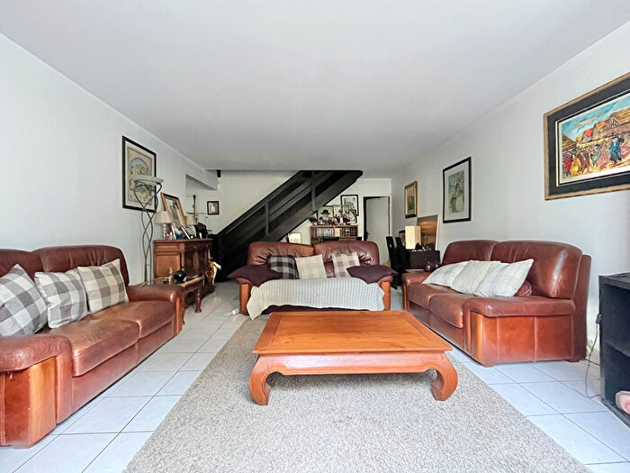 Appartement à vendre - Fontenay-sous-Bois, Val de Fontenay, Rer E - 5 pièces - 4 chambres