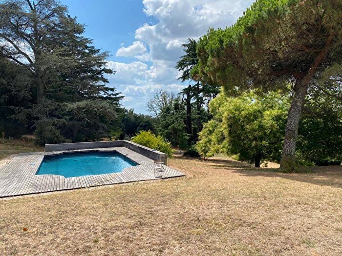 Maison à louer - Centre ville, Bordeaux - 5 pièces - 4 chambres