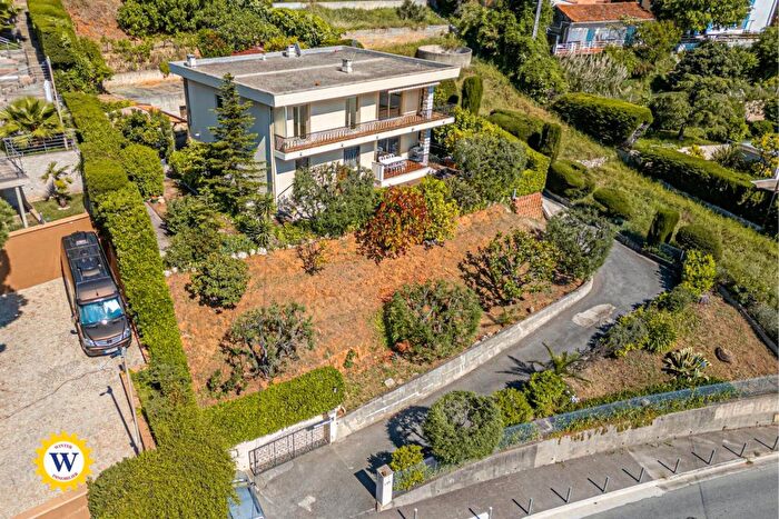 Nice, Saint-Antoine - Maison 7 pièces à vendre