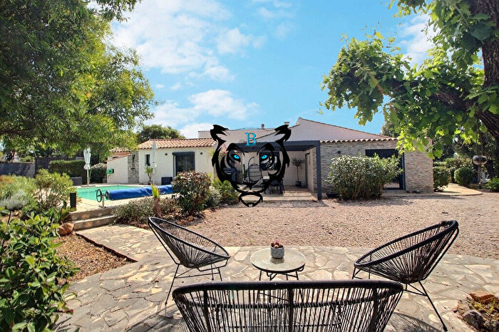 Roquebrune-sur-Argens, La Bouverie - Maison 4 pièces à vendre