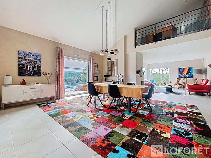 Maison à vendre - Cholet, Tuilerie - 10 pièces - 5 chambres