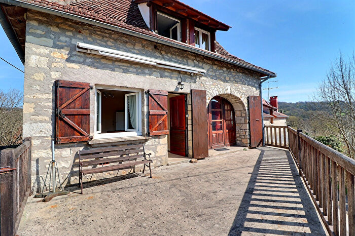 Maison à vendre - Lissac-et-Mouret - 6 pièces - 4 chambres