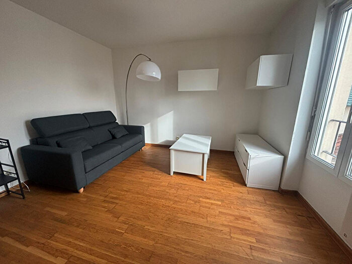 Appartement à louer - Saint-Maur-des-Fossés, Saint-Maur-Créteil - 1 pièce