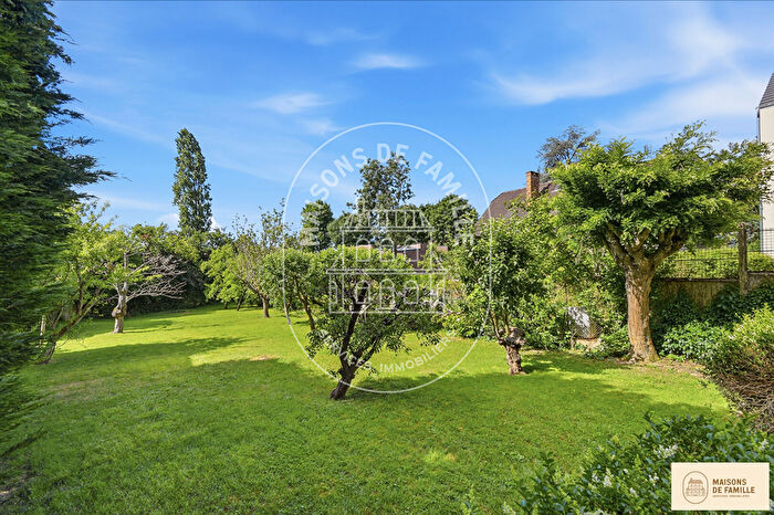 Maison 6 pièces à Garches, Porte Jaune, Petit Garches, à vendre