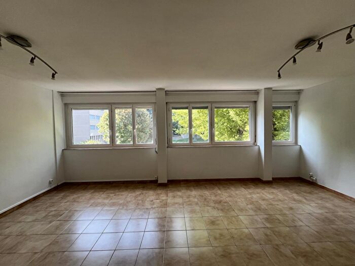 Villeurbanne : Appartement 4 pièces à louer