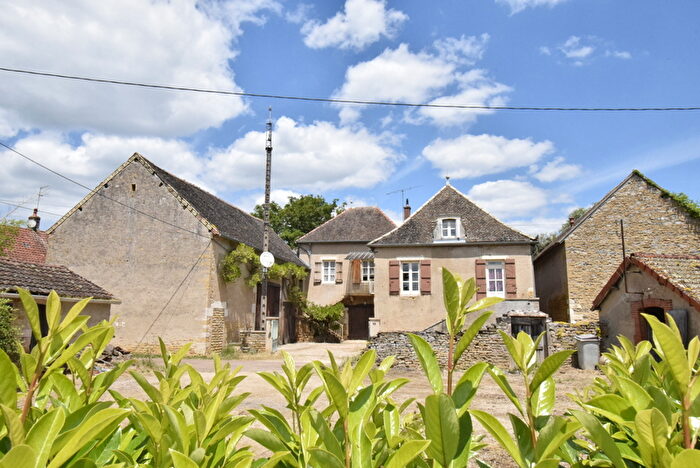 Maison à vendre - Givry - 7 pièces - 4 chambres