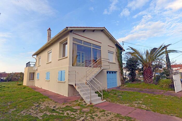 Maison à vendre - Saint-Georges-de-Didonne - 6 pièces - 3 chambres