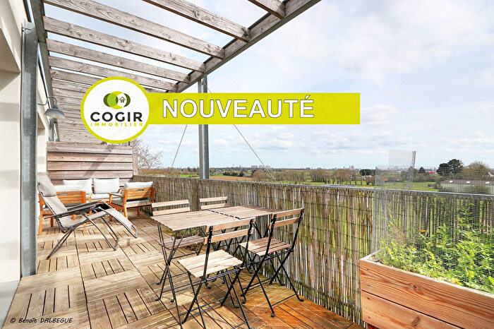 Appartement à vendre - Vezin-le-Coquet - 4 pièces - 3 chambres