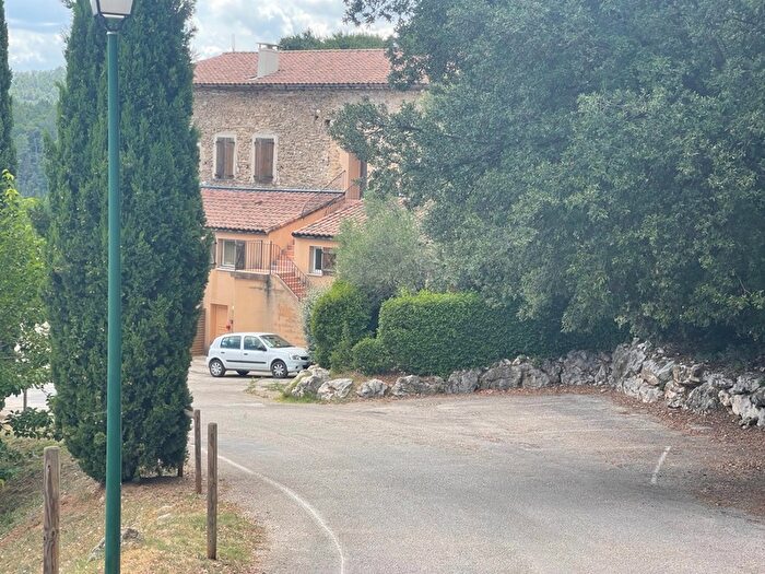 Salavas : Maison 3 pièces à vendre