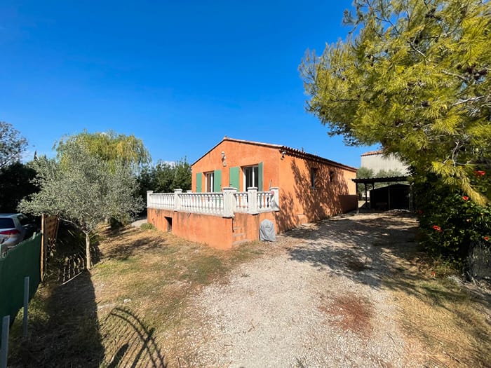 Maison 4 pièces à louer à La Fare-les-Oliviers