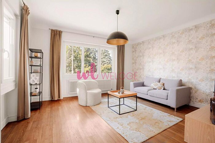 Maison à vendre - Champagne-au-Mont-dOr - 7 pièces - 5 chambres