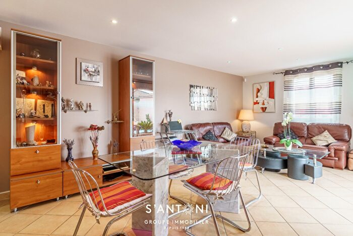Maisons à vendre et appartements à louer - 1