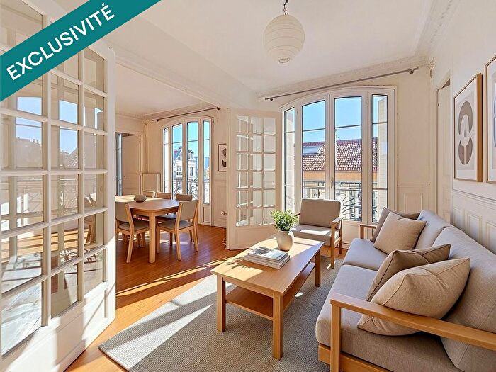 Appartement 5 pièces à Les Lilas, Bruyères, Chassagnolle, à vendre