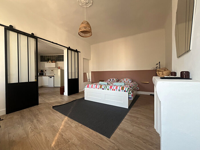 Appartement à louer - Marseille e , Baille - 2 pièces - 1 chambre