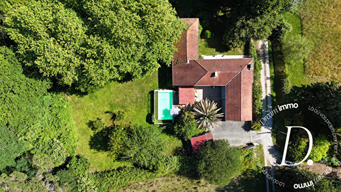 Maison 7 pièces à Saubrigues, à vendre