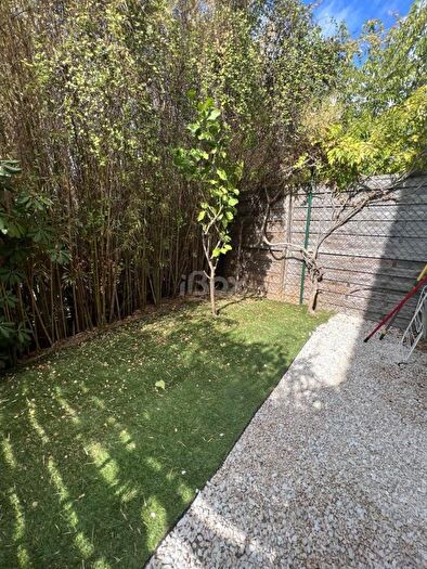 Appartement à louer - Toulon, Brunet - 2 pièces - 1 chambre