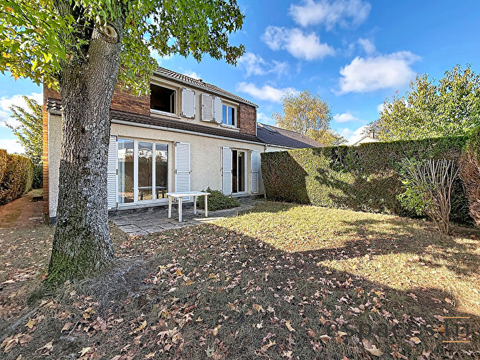 Maison 5 pièces à vendre - Montigny-le-Bretonneux, Le Village