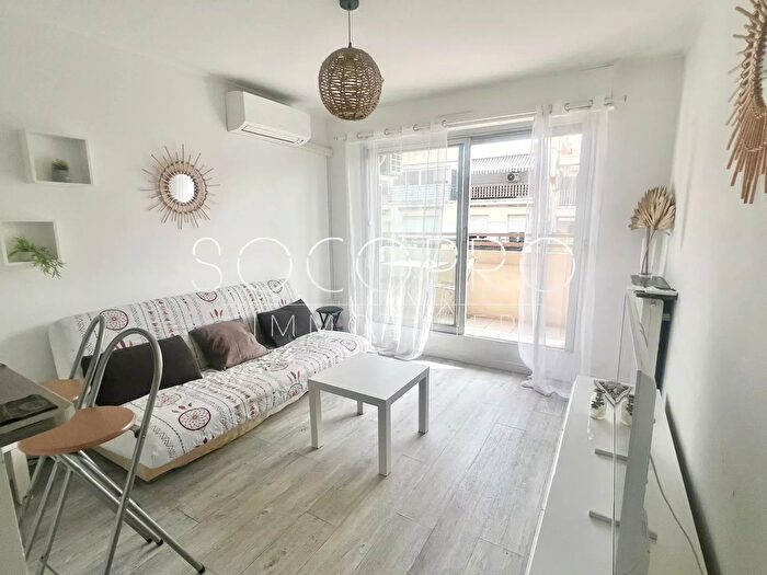 Appartement à louer - Nice, Arenas - 2 pièces - 1 chambre