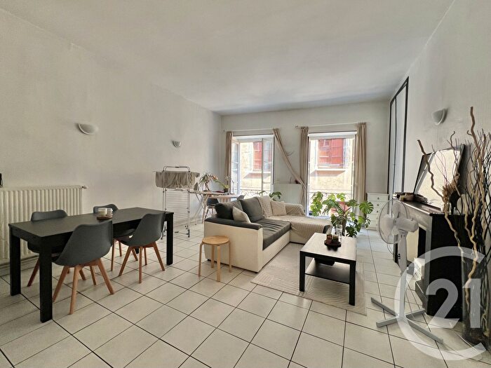 Grenoble, Notre-Dame, Mutualité : Appartement 3 pièces à louer