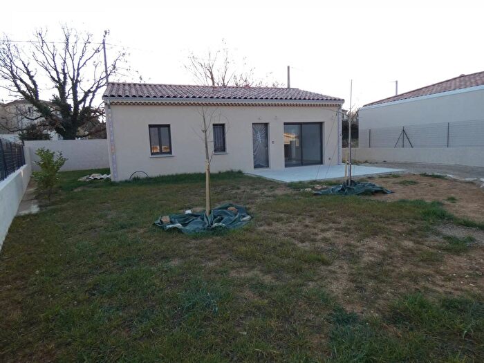 Maison à louer - Allan - 4 pièces - 3 chambres