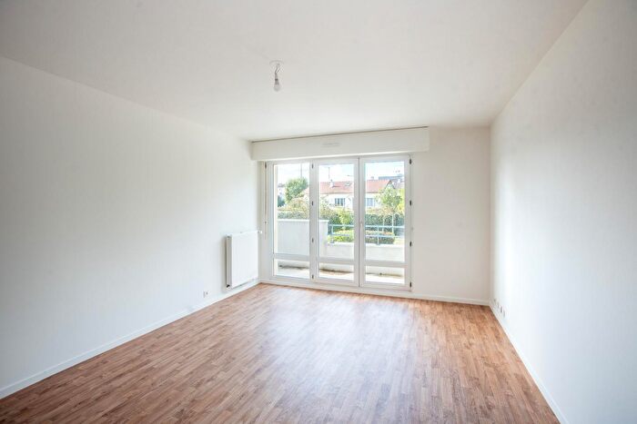 Appartement 2 pièces à vendre à Le Mesnil-le-Roi