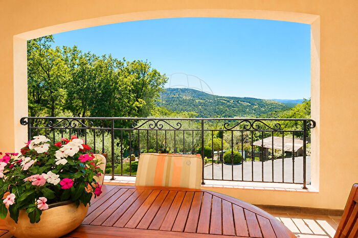 Coursegoules : Maison 4 pièces à vendre