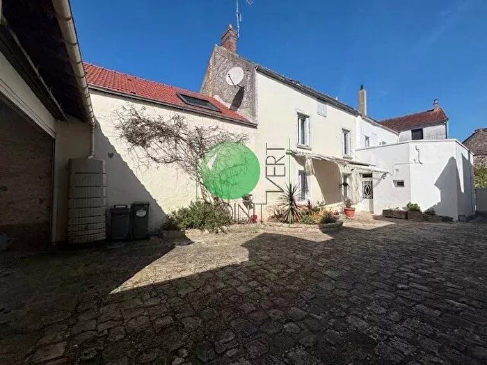 Maison à vendre - Ballancourt-sur-Essonne - 6 pièces - 4 chambres