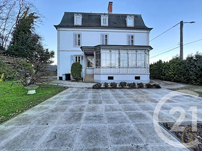 Appartement à vendre - Valentigney - 5 pièces - 3 chambres