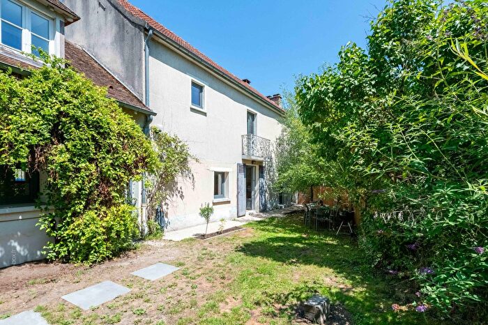 Maison à vendre - Dampierre-en-Yvelines - 7 pièces - 4 chambres