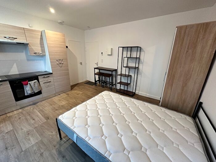 Appartement à louer - Brest, Kérédern - 1 pièce