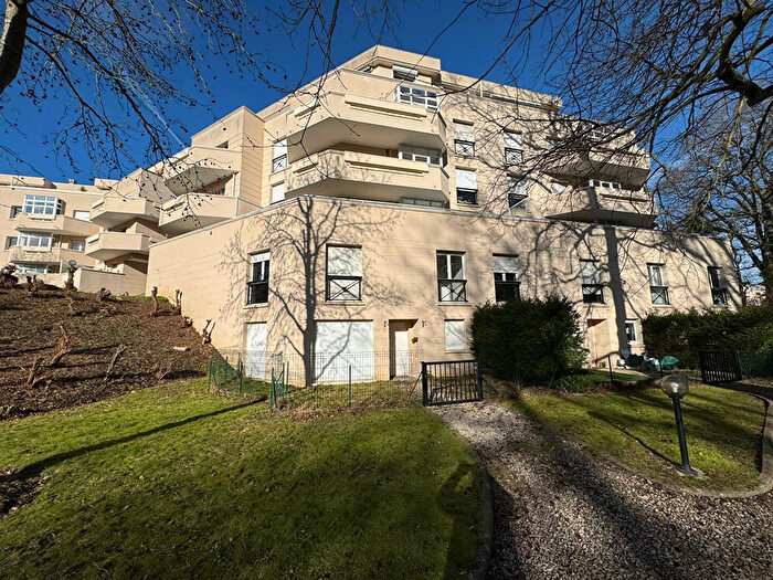 Appartement à vendre - Évry, Les Aunettes - 3 pièces - 2 chambres