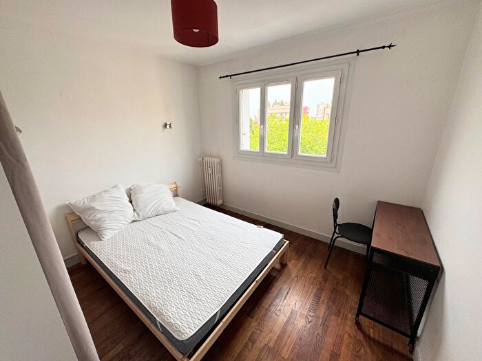 Appartement à louer - Quartiers Ouest, Bourg lEvesque - 1 pièce - 1 chambre