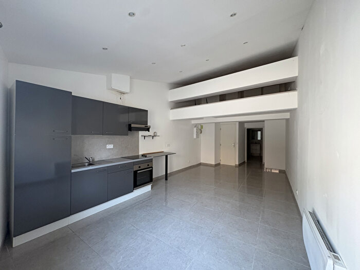 Appartement à louer - Marseille e , Les Caillols - 1 pièce