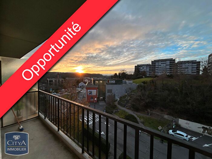 Appartement à vendre - Saint-Julien-en-Genevois, Centre-ville - 3 pièces - 2 chambres