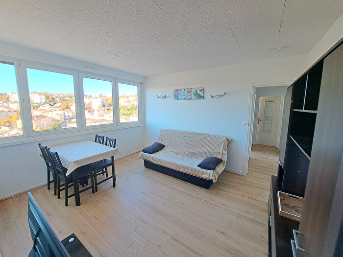 Appartement à louer - Nancy, Poincaré, Foch, Anatole France, Croix de Bourgogne - 3 pièces - 2 chambres