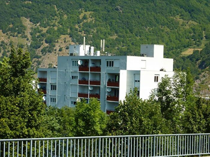 Appartement à louer - Moûtiers - 3 pièces