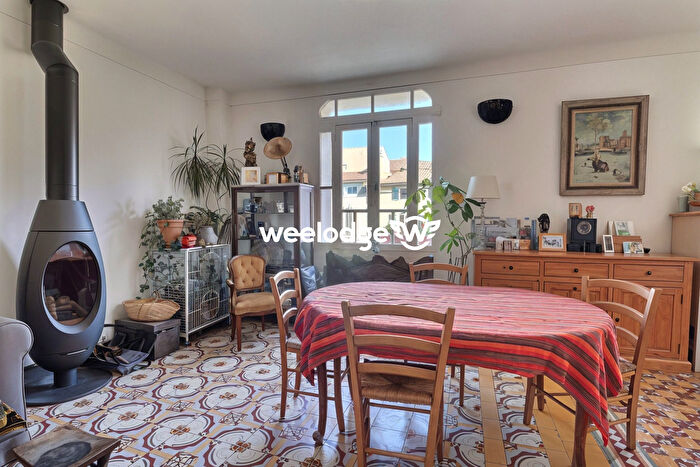 Maison à vendre - Saint-Chamas - 6 pièces - 5 chambres