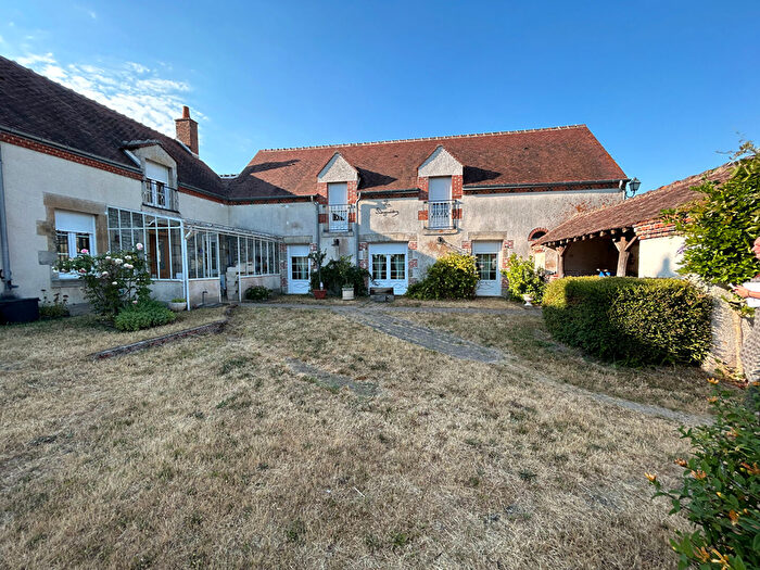 Maison à vendre - Saint-Martin-dAbbat - 7 pièces - 5 chambres