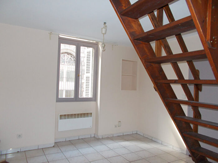 Appartement à louer - Bordeaux, Saint-Seurin - 3 pièces - 2 chambres