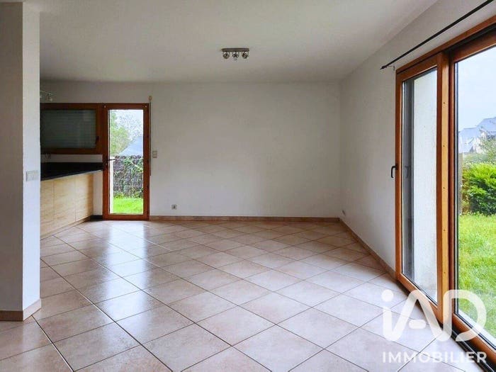 Maison 6 pièces à louer à Merlevenez