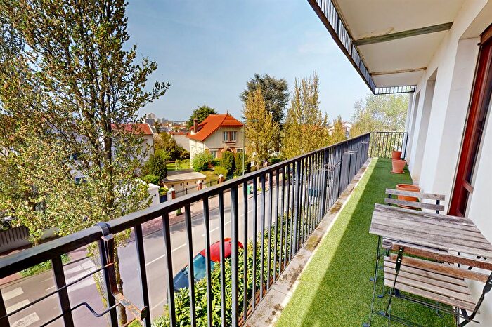Clamart, Gare : Appartement 4 pièces à vendre