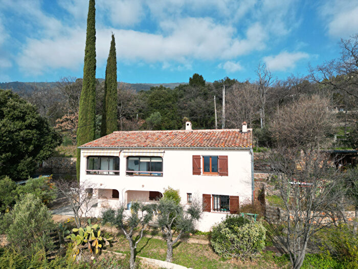 Maison à vendre - Seillans - 6 pièces - 4 chambres