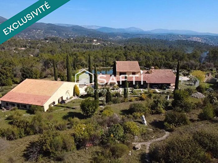 Maison à vendre - Seillans - 15 pièces - 9 chambres