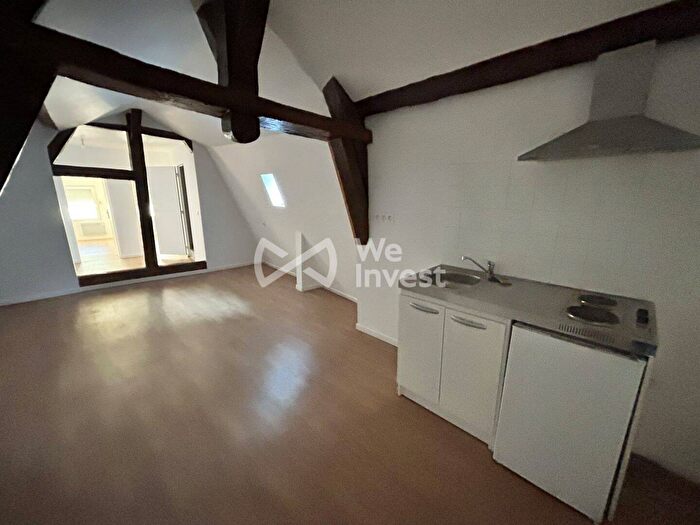 Appartement à louer - Centre Ville, Cosne-Cours-sur-Loire - 3 pièces - 2 chambres