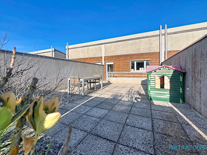 Appartement à vendre - Tarare - 4 pièces - 3 chambres