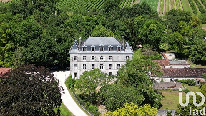 Maison à vendre - Segonzac - 16 pièces - 9 chambres